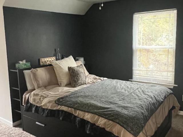 Tranquil Bedroom Just Outside the City