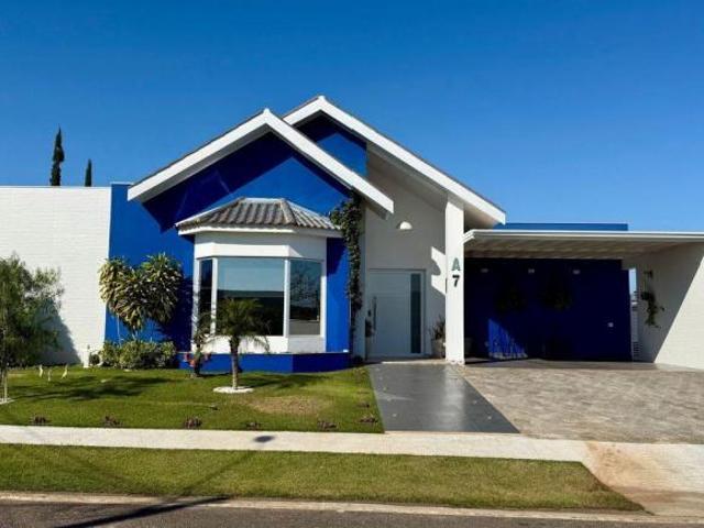 Tranquilidade, Lazer e Muito Espaço! Linda Casa no Solar do Bosque