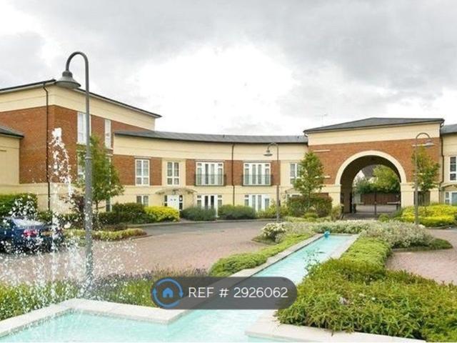 Trevelyan Court, Windsor SL4, 3 bed flat to rent, £2,200 pcm | PrimeLocation