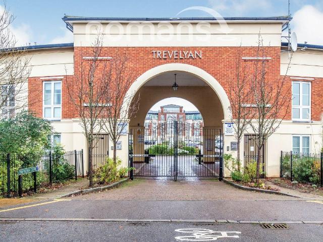 Trevelyan Court, Windsor SL4, 3 bed flat to rent, £2,200 pcm | PrimeLocation