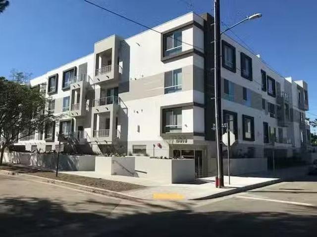 Trevi Villas 10909 Hartsook St, North Hollywood, CA 91601