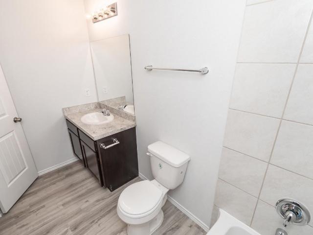 Treviso Gardens 3 Bedroom Apartment for Rent at 24005 Treviso Gardens Dr, Katy, TX 77493