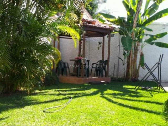 Trevo Casa Residencial 13 quartos à venda na Anuar Donato