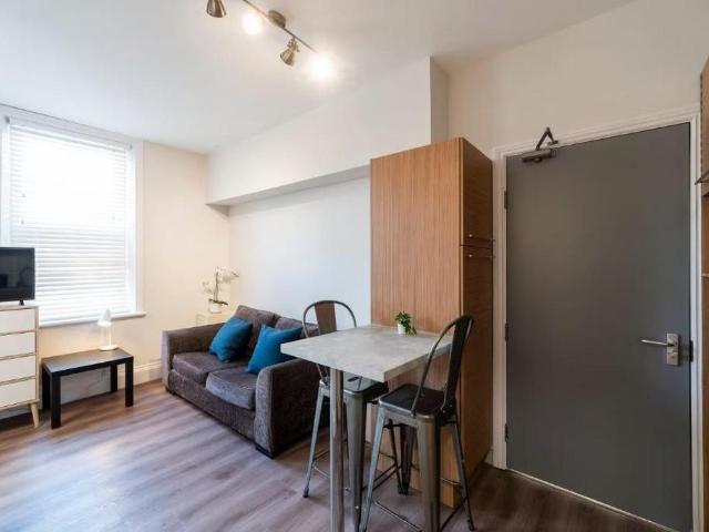 Trewhitt Road, Newcastle Upon Tyne 1 bed flat to rent £1,021 pcm £236 pw