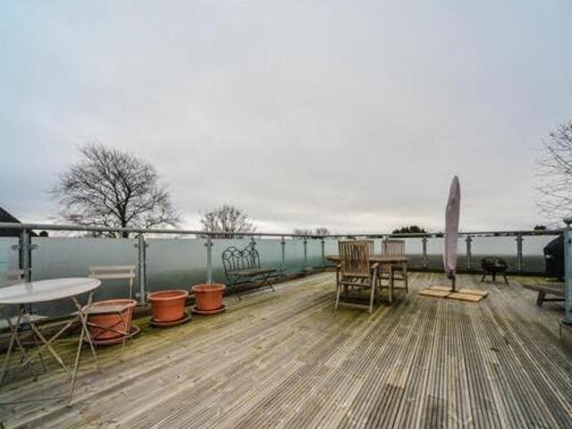 Trewsbury Road, London, 2 Bedroom Apartment