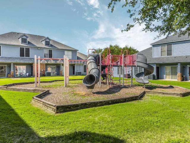 Treymore Eastfield 3 Bedroom Apartment for Rent at 2631 John West Rd, Dallas, TX 75228