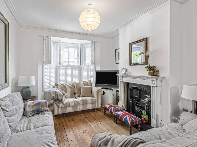 Treadgold Street, Notting Hill, London W11, 3 bed terraced house to rent, £6,000 pcm | PrimeLocation