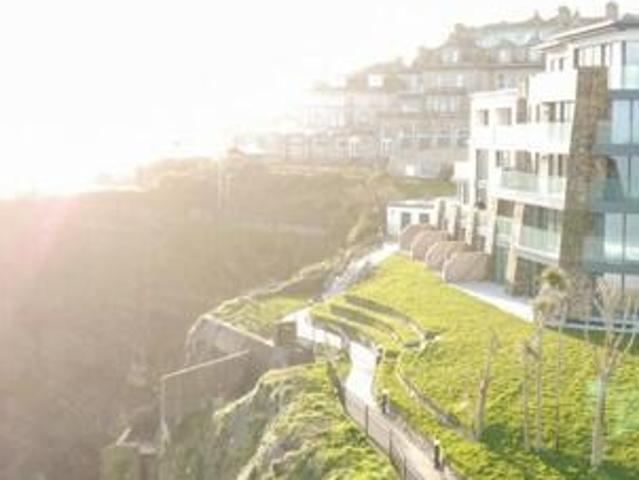Trebarwith Crescent, Gwel Trebarwith, Newquay, 2 Bedroom Apartment