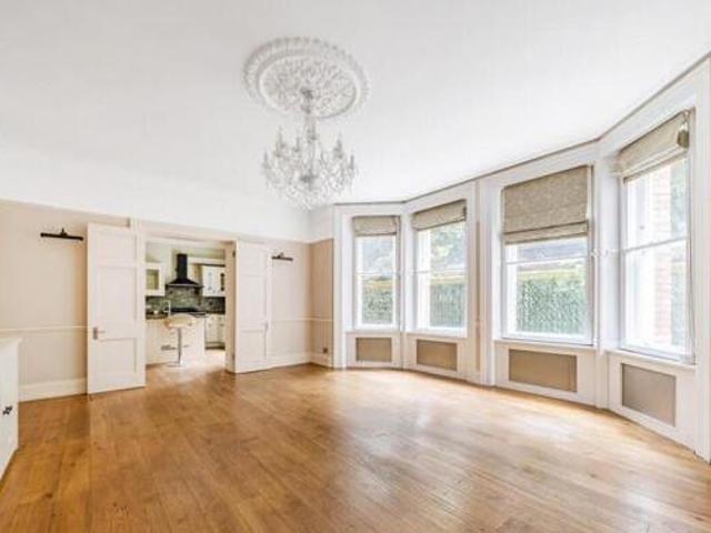 Trebovir Road, Earls Court, 2 Bedroom Flat