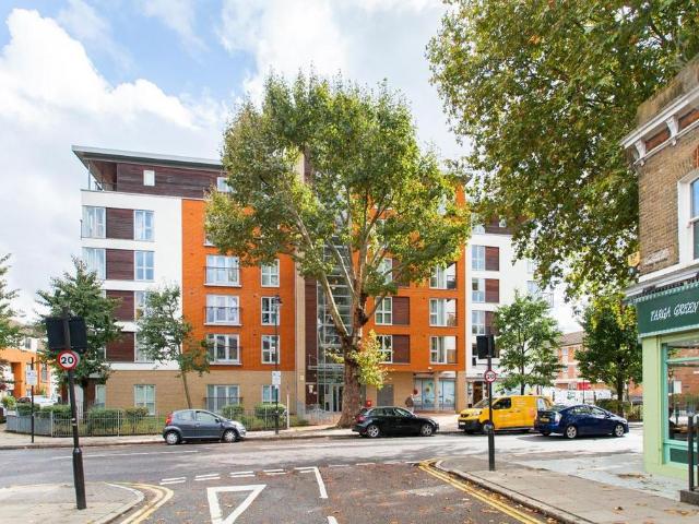 Tredegar Road, Bow E3 1 bed apartment to rent £1,800 pcm £415 pw