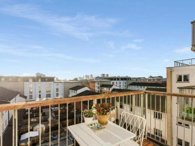 Tredegar Road, 1 Bedroom Flat