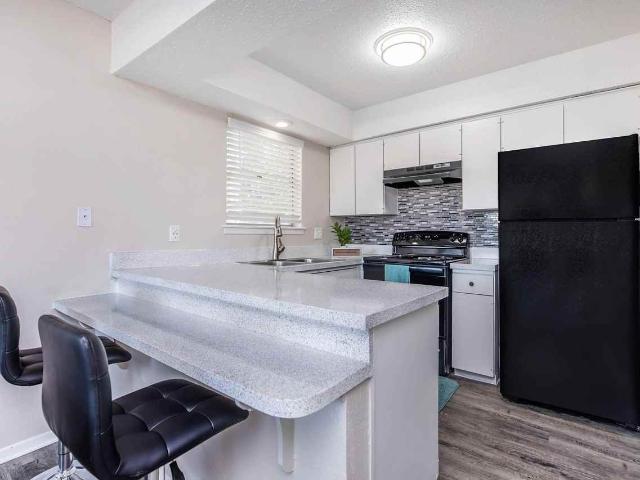 Tree Top 2 Bedroom Apartment for Rent at 1933 S State Highway 161, Grand Prairie, TX 75051