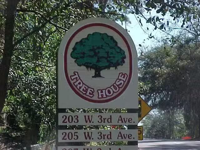 Treehouse 201 12 201 W 3rd Ave