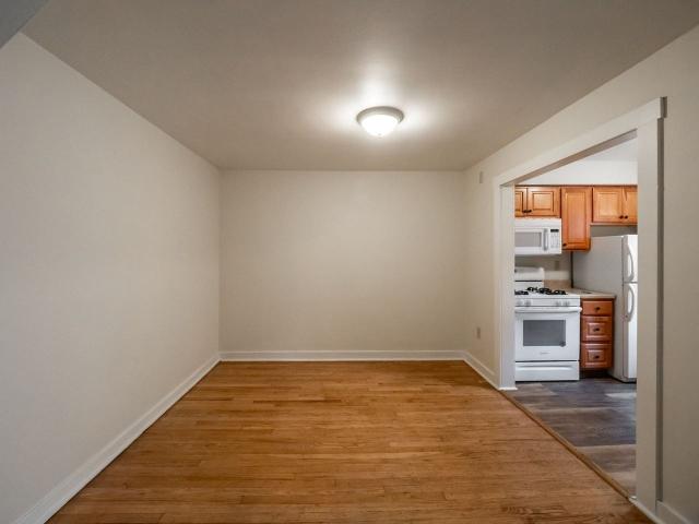Treehaven Apartments 2 Bedroom Apartment for Rent at 5540 5th Ave, Pittsburgh, PA 15232 Squirrel Hill North