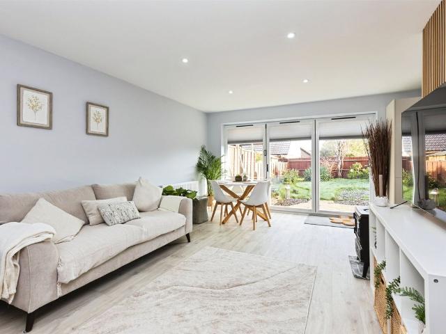 Treelands Drive, Cheltenham, Gloucestershire GL53, 2 bed bungalow to rent, £1,550 pcm | PrimeLocation