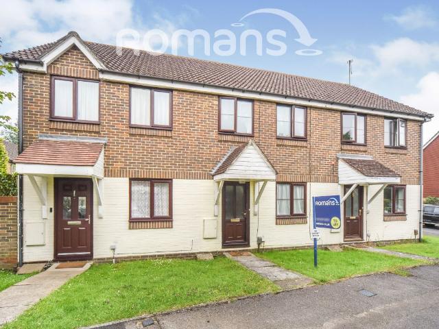 Trefoil Close, Wokingham RG40, 2 bed property to rent, £1,600 pcm | PrimeLocation