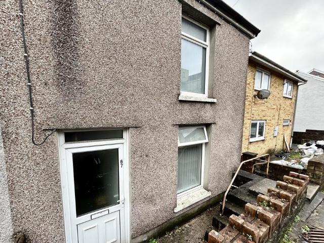 Treforest, Pontypridd CF37 3 bed house to rent £1,080 pcm £249 pw