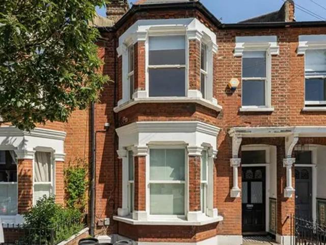 Tregarvon Road, London, SW11 5QD, United Kingdom | 3 bed townhouse for rent #167844686 | Rentberry