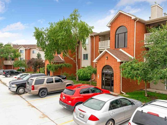 Tregaron Oaks 2 Bedroom Apartment for Rent at 1729 Scarborough Dr, Bellevue, NE 68123
