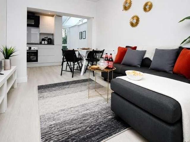 Treharris Street, Roath, CF24