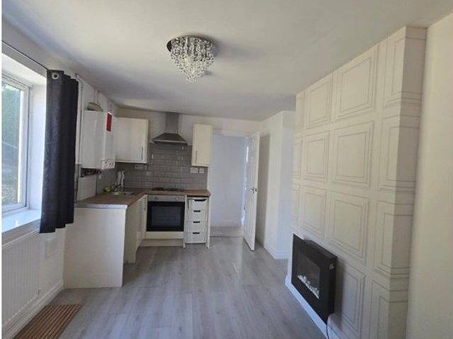 Treherbert, Treorchy CF42, 2 bed flat to rent, £550 pcm | PrimeLocation