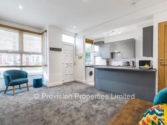 Trelawn Place, Headingley LS6 5 bed terraced house to rent £2,058 pcm £475 pw