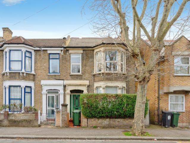 Trelawn Road, London E10, 3 bed property to rent, £2,300 pcm | PrimeLocation