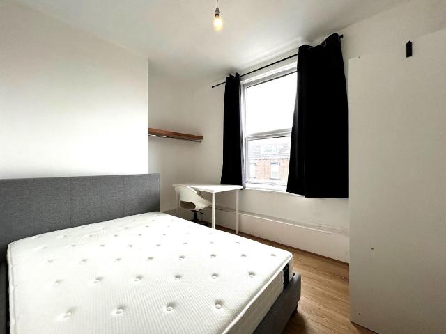 Trelawn Street, Leeds LS6, Room to rent, £495 pcm | PrimeLocation