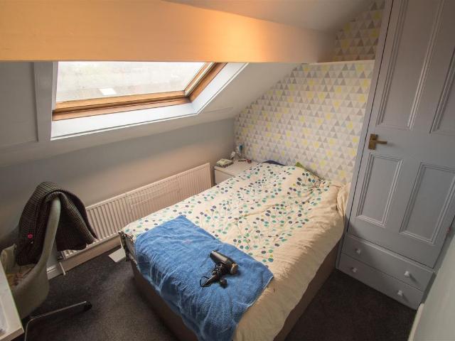 Trelawn Terrace Room 5, Headingley, Leeds, West Yorkshire LS6, Room to rent, £477 pcm | PrimeLocation