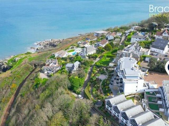 Trelyon Avenue, St. Ives, 4 Bedroom End