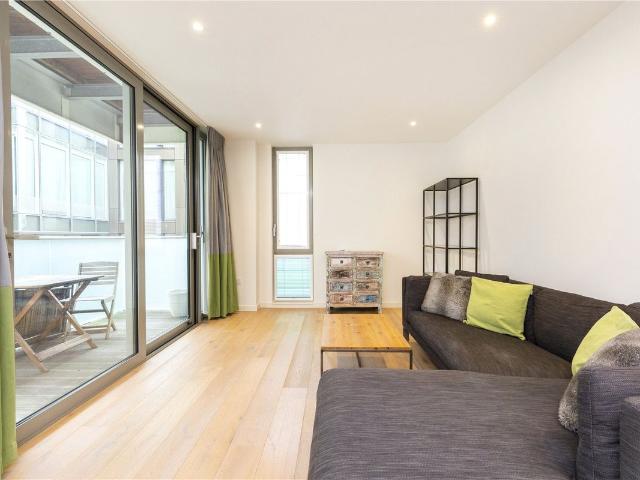Trematon Building, 1 Trematon Walk, London N1, 1 bed flat to rent, £2,750 pcm | PrimeLocation