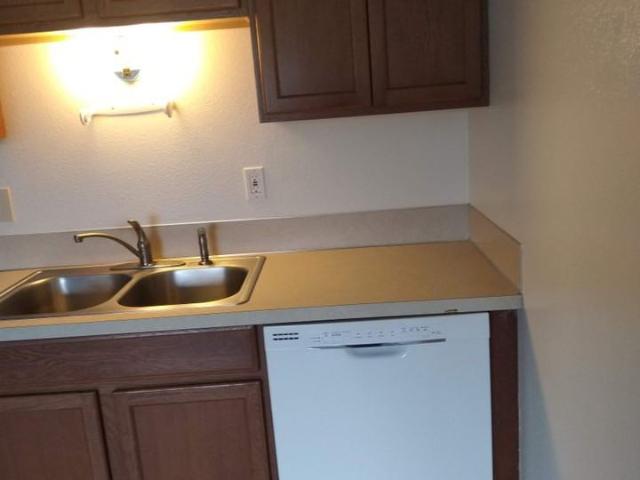 Tremmel Manor LLC 1 Bedroom Apartment for Rent at 8412 Mckinley Ave, Tacoma, WA 98445 South End