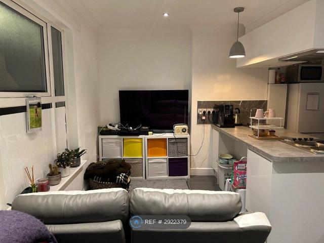 Trench Road, Telford TF2, 1 bed flat to rent, £695 pcm | PrimeLocation