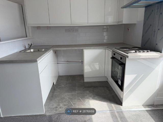 Trench Road, Telford TF2, Studio to rent, £695 pcm | PrimeLocation