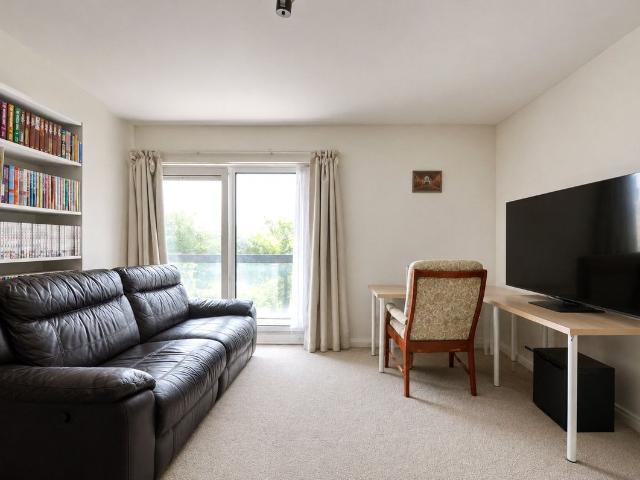 Trendlewood Park, Bristol, Somerset BS16, 2 bed flat to rent, £1,300 pcm | PrimeLocation