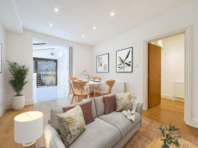 Trendy 2 Bedroom Flat in Chelsea