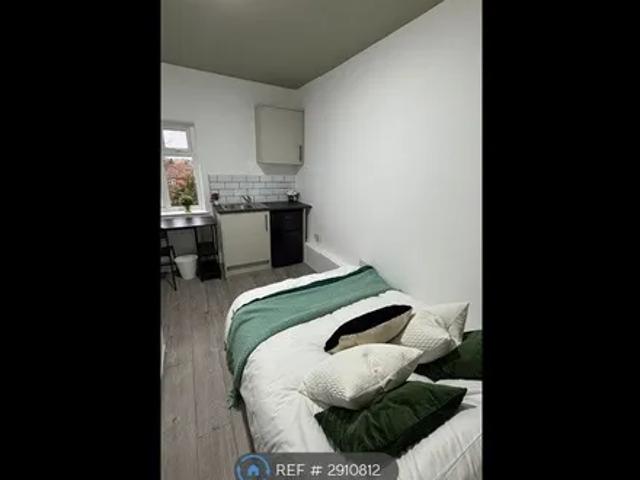 Trendy Togs, Streatfield Road, London, HA7 1LZ, United Kingdom | 1 bed house for rent #168183436 | Rentberry