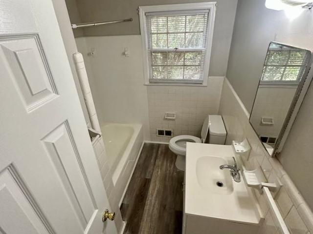 Trenholm Apartments 2 Bedroom Apartment for Rent at 4300 4300 Block Trenholm Rd, Columbia, SC 29206