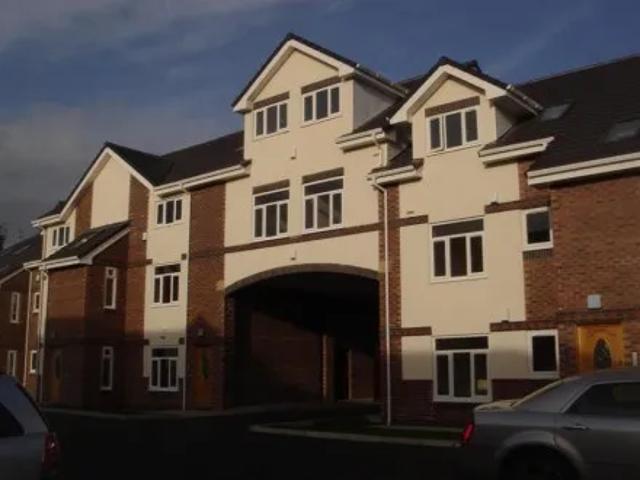 Trent Avenue, Huyton, L14 0LQ, United Kingdom | 3 bed apartment for rent #166937426 | Rentberry