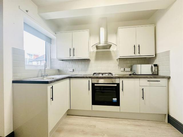 Trent Bridge Buildings, Nottingham NG2, 3 bed shared accommodation to rent, £1,495 pcm | PrimeLocation