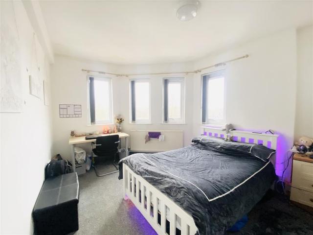 Trent Bridge Buildings, Nottingham NG2, 3 bed shared accommodation to rent, £1,495 pcm | PrimeLocation