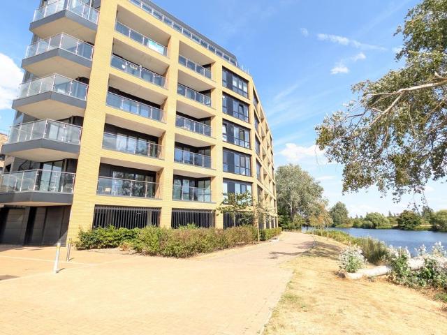 Trent Lane, Nottingham NG2, 2 bed flat to rent, £1,550 pcm | PrimeLocation