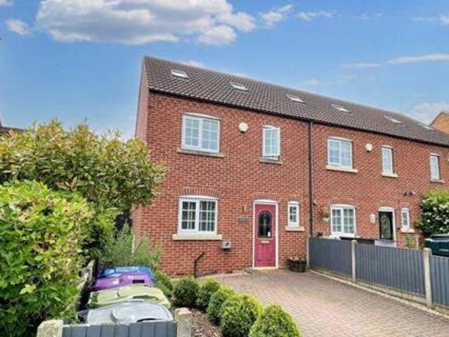 Trent Port Road, Marton, 3 Bedroom Town
