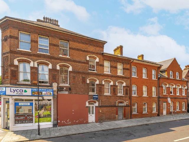 Trent Road, Brixton SW2, 1 bed flat to rent, £1,850 pcm | PrimeLocation