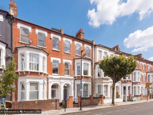 Trent Road, Brixton, SW2 3 bed flat to rent £3,400 pcm £785 pw