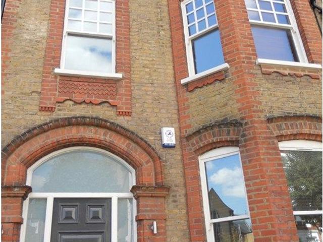 Trent Road, London SW2, 2 bed flat to rent, £2,300 pcm | PrimeLocation