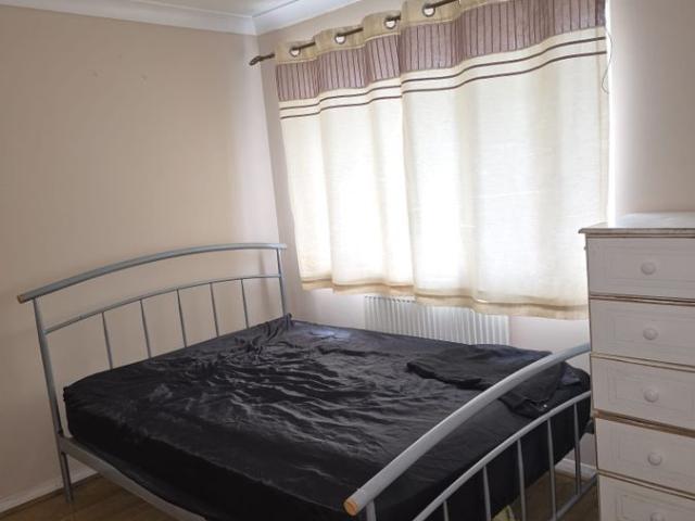 Trent Road, Slough SL3, Room to rent, £600 pcm | PrimeLocation