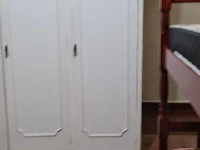 Três dormitórios o terceiro revertido. Frente mar. Reformado