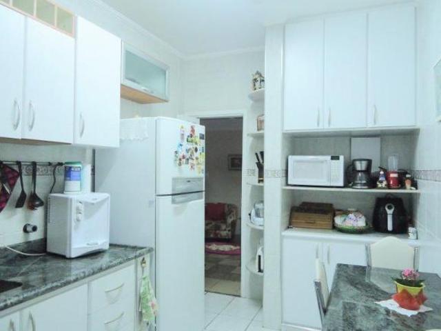 Três dormitórios, suite, dependência. Completo. Andar Alto