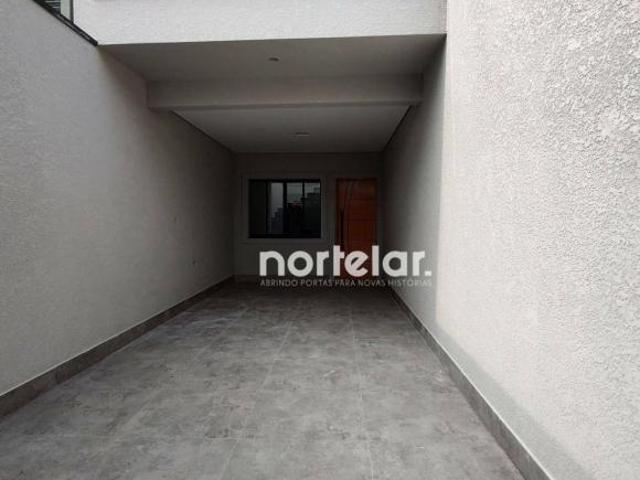 Três sobrados novos à venda no Vista Linda